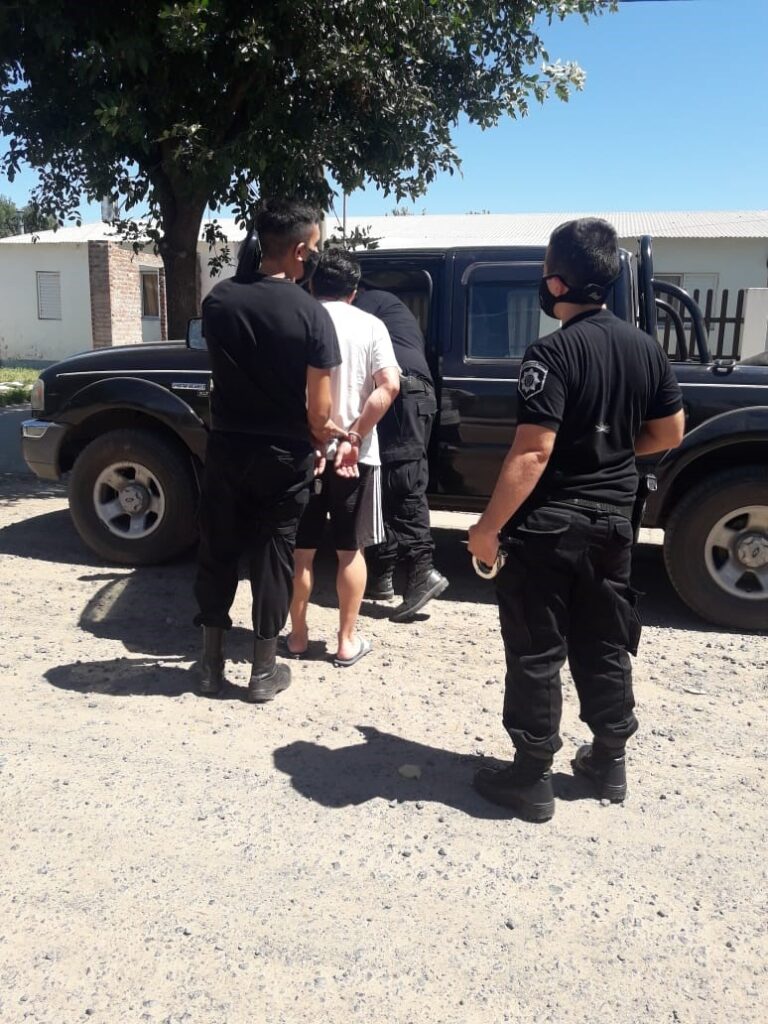 HUGHES: DETENCIÓN Y SECUESTRO DE ARMAS DE FUEGO. UN HOMBRE DETENIDO POR AMENAZAR A SU MUJER CON ...